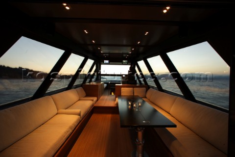 518-3220: Interior pictures of the Wallypower 70 built - : Asset ...